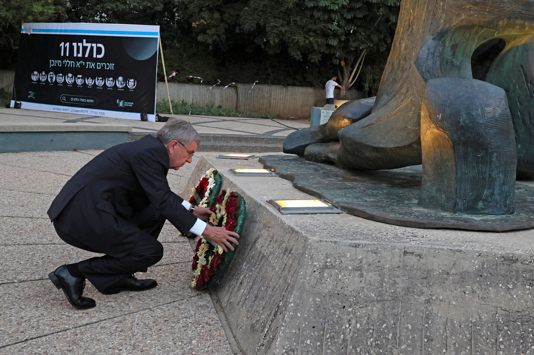 A NOB elnöke bocsánatot kért Izraelben a müncheni terrortámadás ...